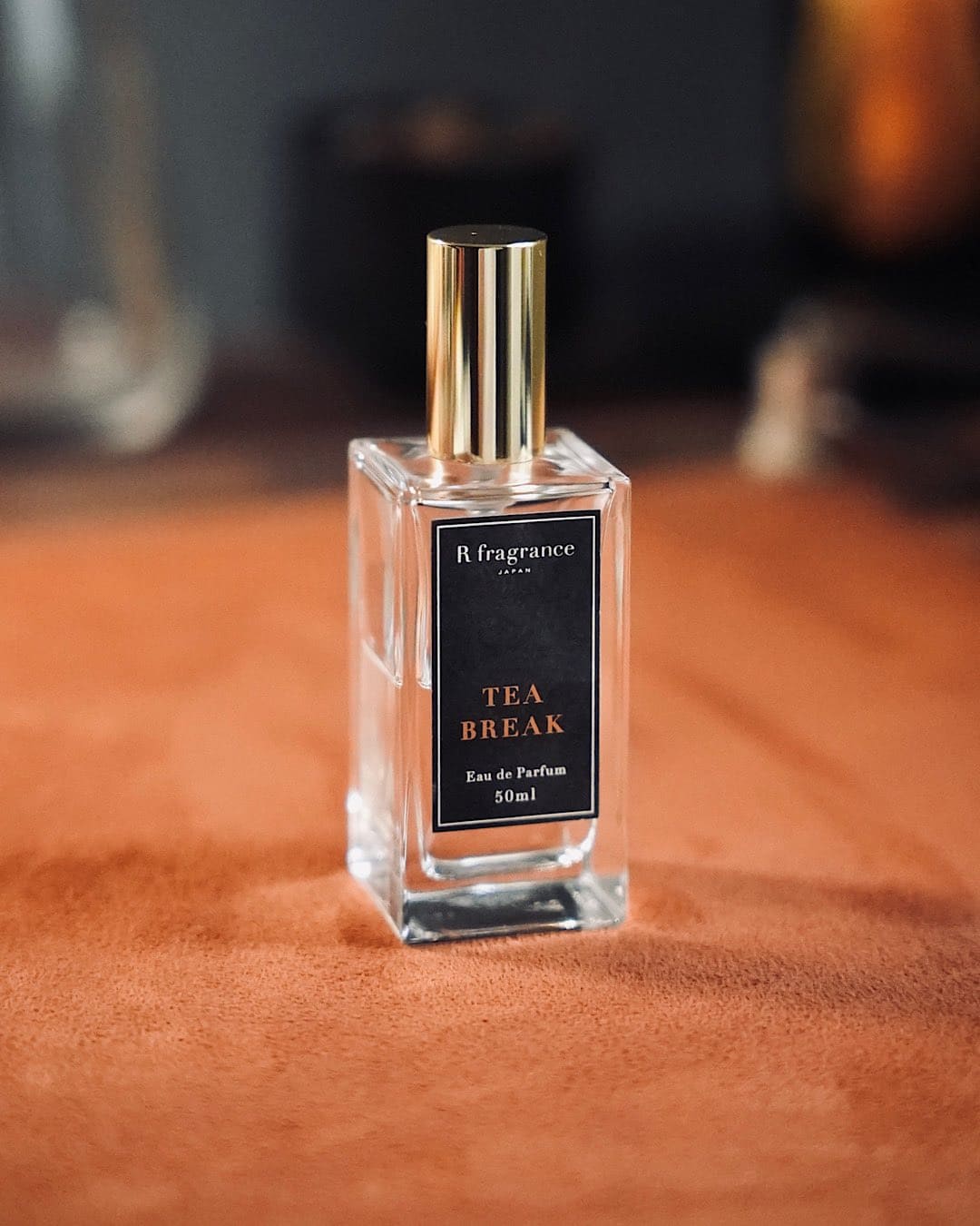 アールフレグランスの香水3選｜紅茶の香りと大人向けの上品な香水をレビュー | Mr.fragrance